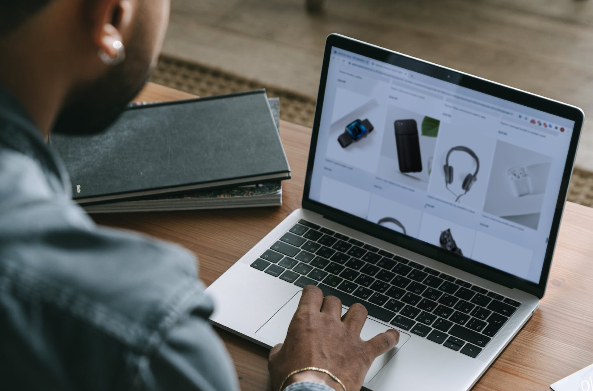 The Guide to AI & Machine Learning in Retail: Applications and Use ...